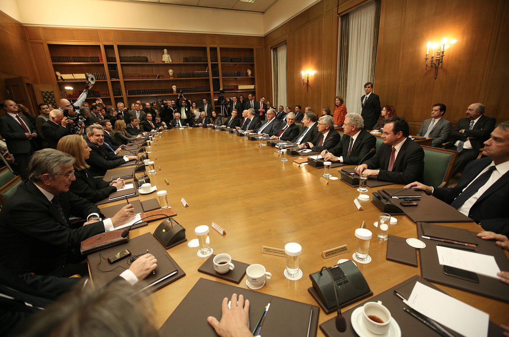 Monarki: 7 Pengertian dan Negara yang Berganti Sistem organisasi.co.id